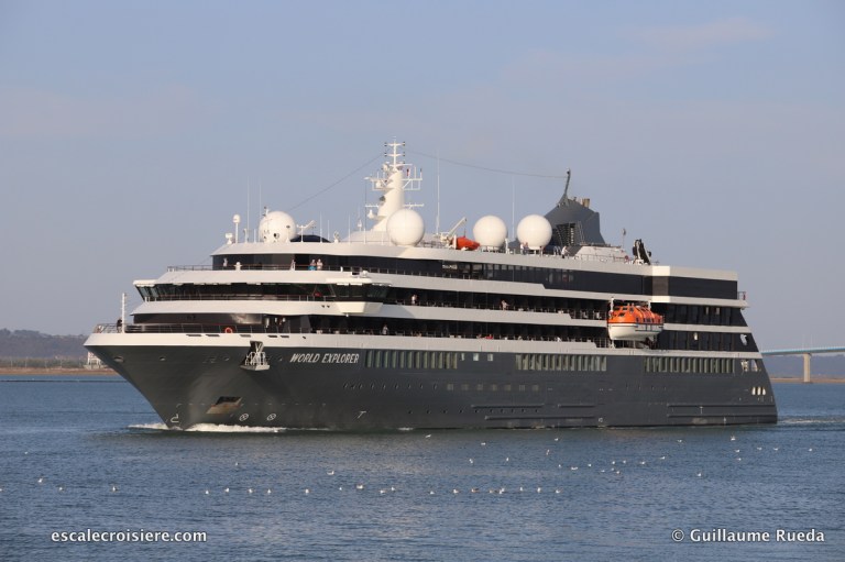World Explorer – Quark Expeditions | Escale croisière