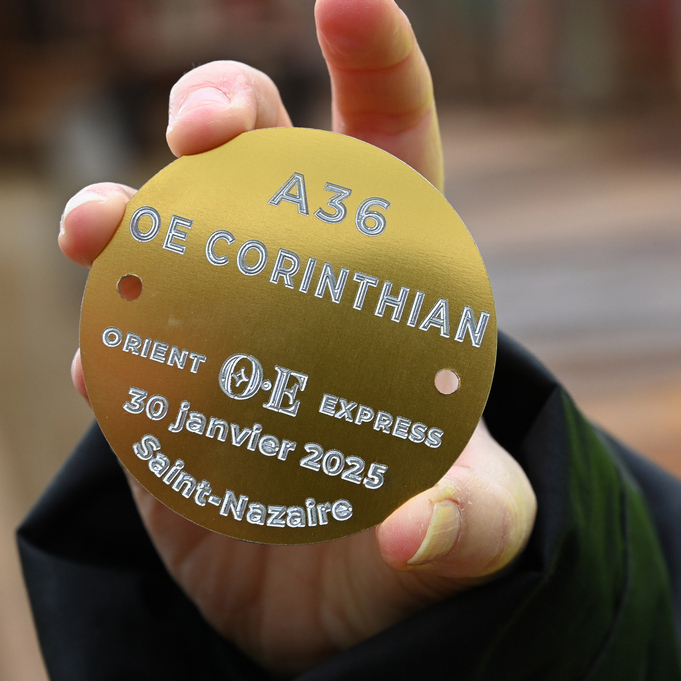 Orient Express Corinthian : Le plus grand voilier de croisière du monde ...